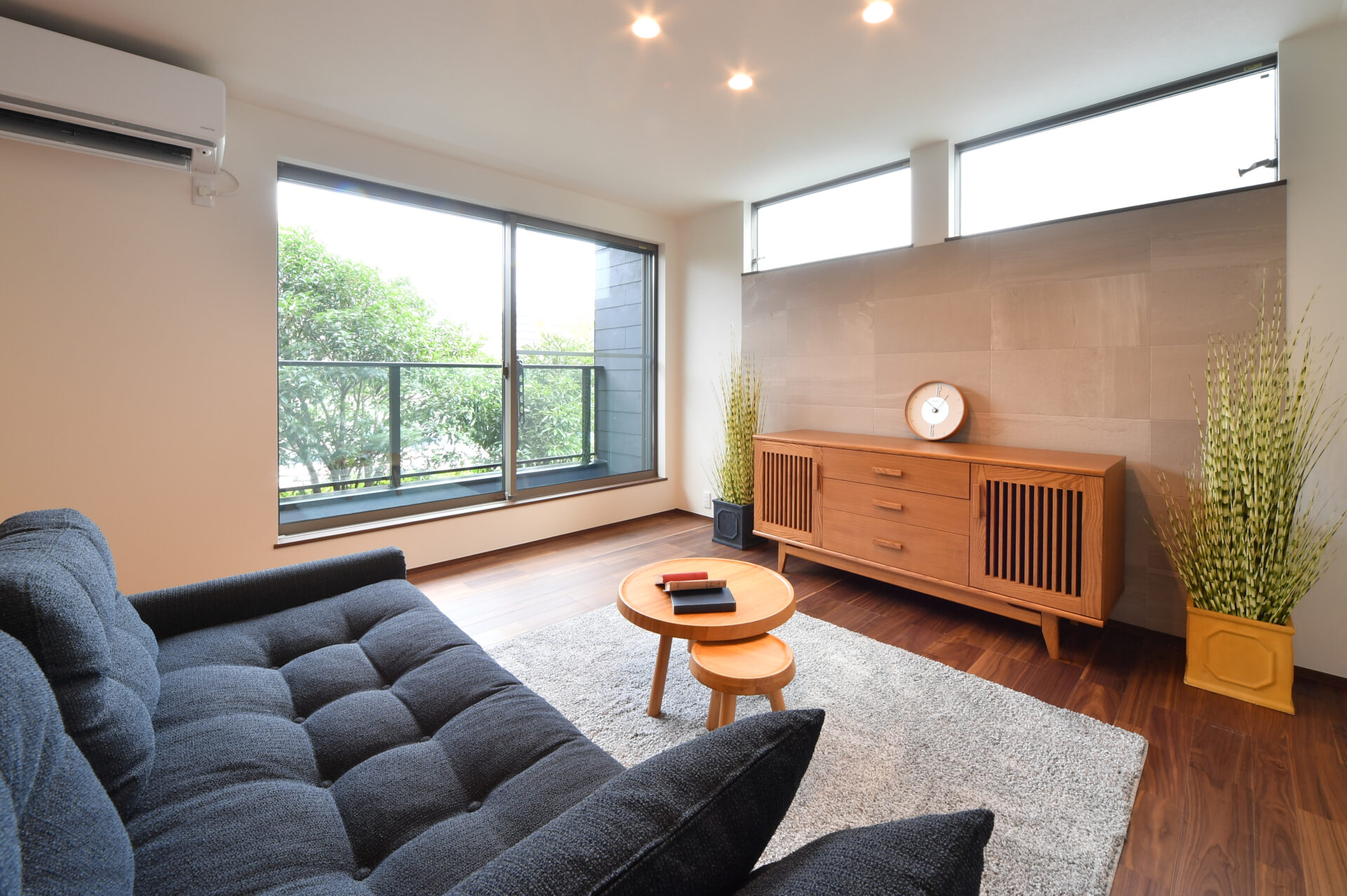 Gallery - Land.R株式会社